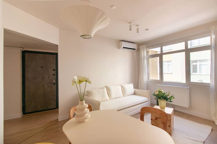 Modern 2br Apartment In Balat | Ac & Kitchen - Fatih