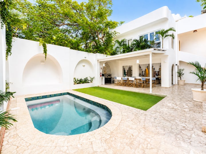 Casa Wonderland - Tropical Retreat In Condado - San Juan, Puerto Rico