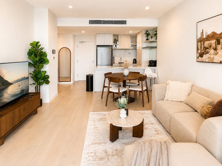 Horizon Haven | Panoramic Ocean Views - Broadbeach