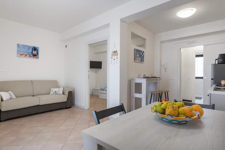 Guesthost - Baiamare - Apartment With Shared Pool - Acireale