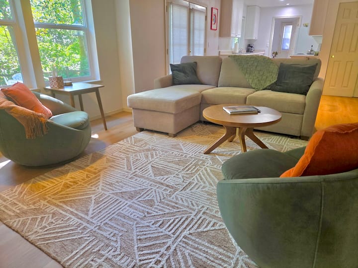 Hemlock Cottage W/ Private Garden | Bainbridge - Bainbridge Island