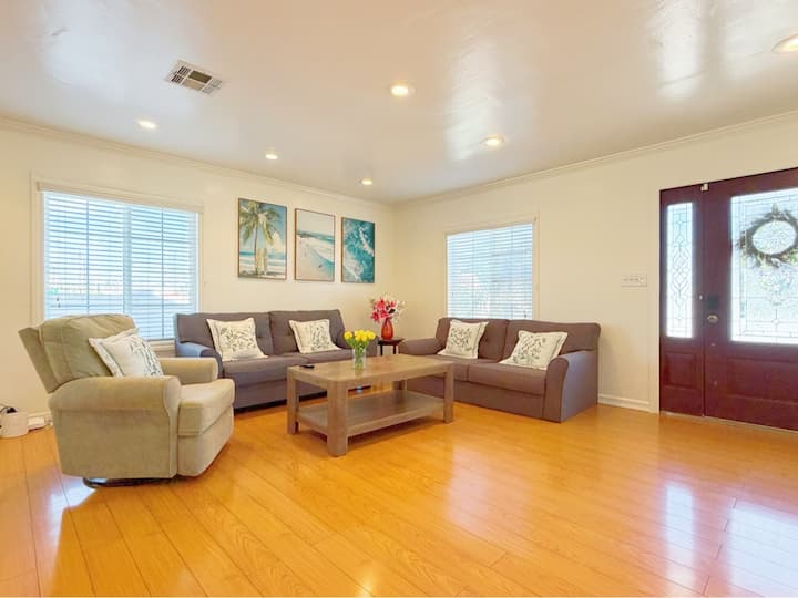 Cozy 2br Home Near La & Disneyland | Free Parking - Pico Rivera, CA