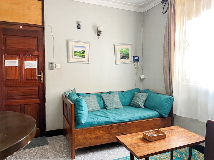 Bazinga Bukoto 2 Apartment- 1br /1bath /1 Office - 캄팔라