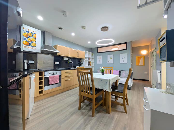 Cosy 2-bed Free Parking, Near Etihad & City Centre - Manchester