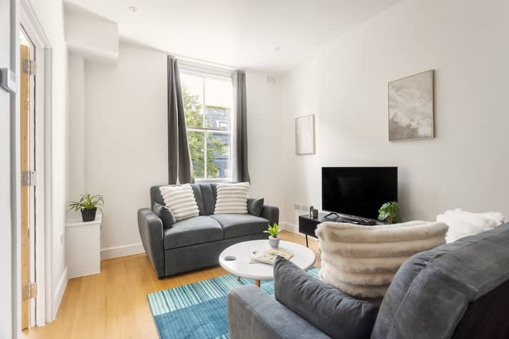Wb | Air Conditioned | Notting
Hill | Sleeps 8 - Notting Hill