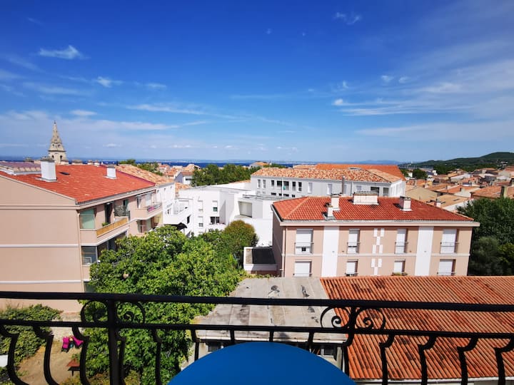 T2 Avec Grand Balcon Et Vue Martigues Jonquières - Martigues