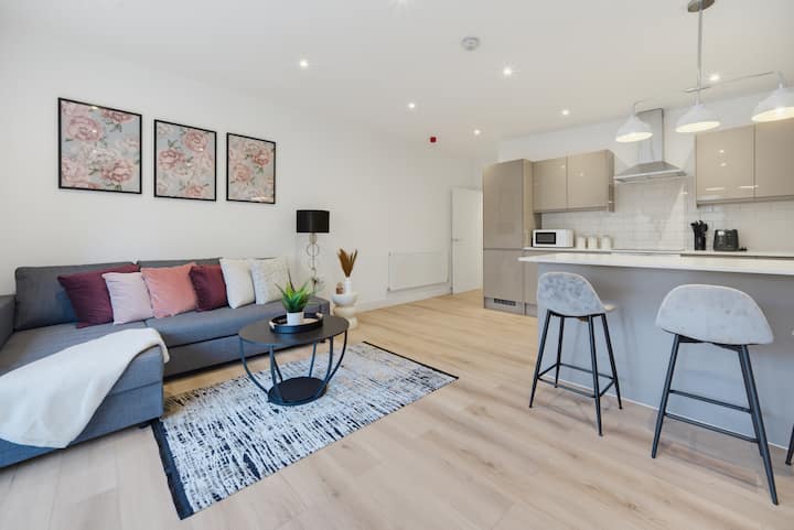 Central Location 2br Ground Floor Driveway Parking - Cardiff