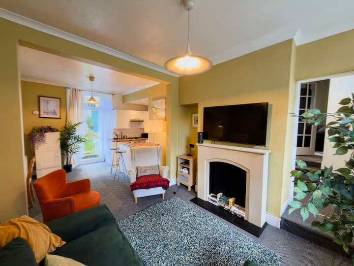Stylish Seaside Apartment | Edinburgh, Portobello - Edinburgh