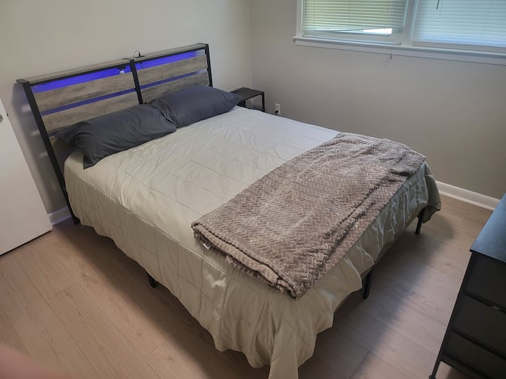 Comfort Room In Greensboro - Greensboro, NC