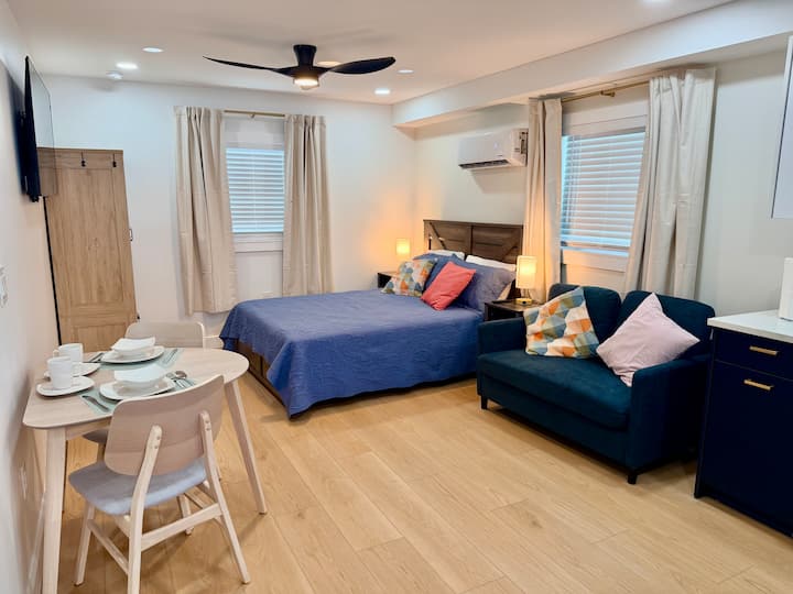 Premium Location Apartment - St. Petersburg, FL