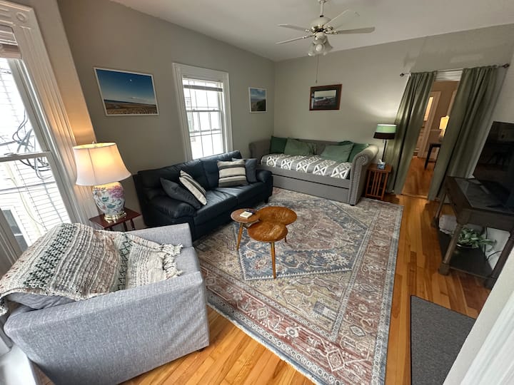 Sunny, 2 Br, Close To Downtown - Portland, ME