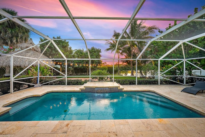 The Poolside Tiki Retreat | Sleeps 6  Games - Jupiter, FL