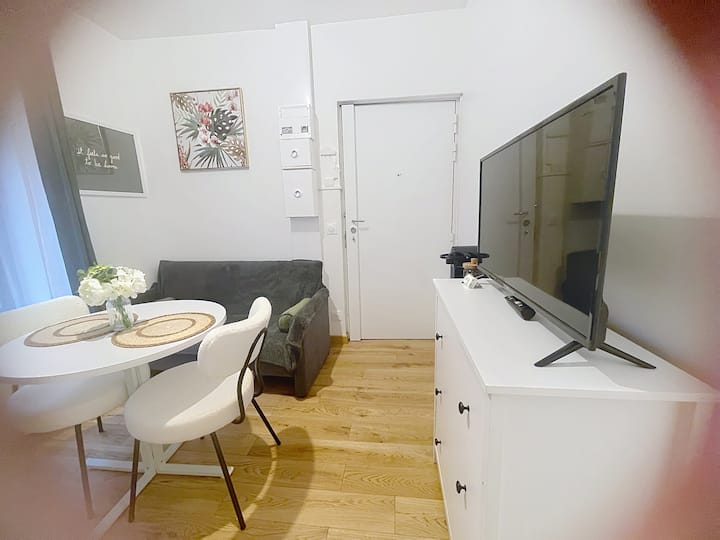 Montreuil Limite Vincennes Appartement 2 Pièces - Romainville