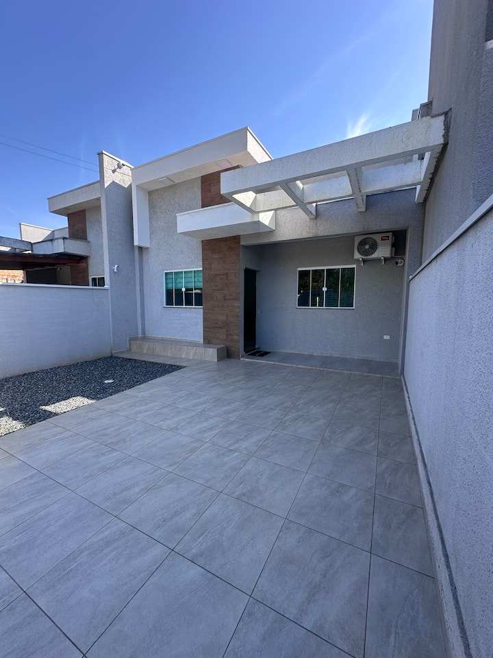 Casa Com Piscina - Guaratuba