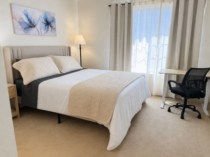 Quiet And Comfy W/ Private Bath In Sunnyvale - Mountain View, CA