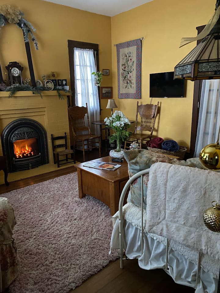 Quaint Garden Suite 3 Blocks From City Park - Denver, CO