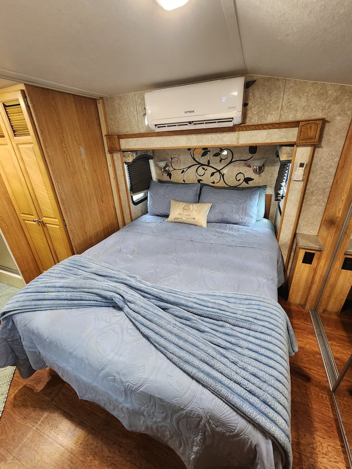 Cozy And Comfortable Getaway Rv - 坦帕