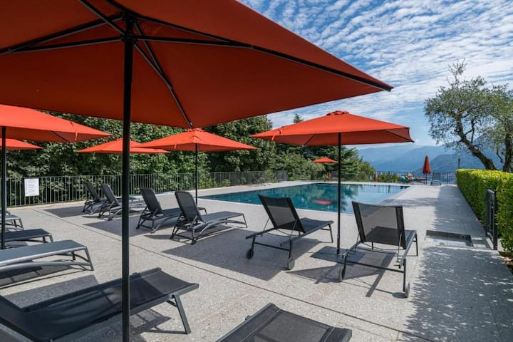 Guesthost - Modern Flat With Pool & Tennis Court - Cernobbio