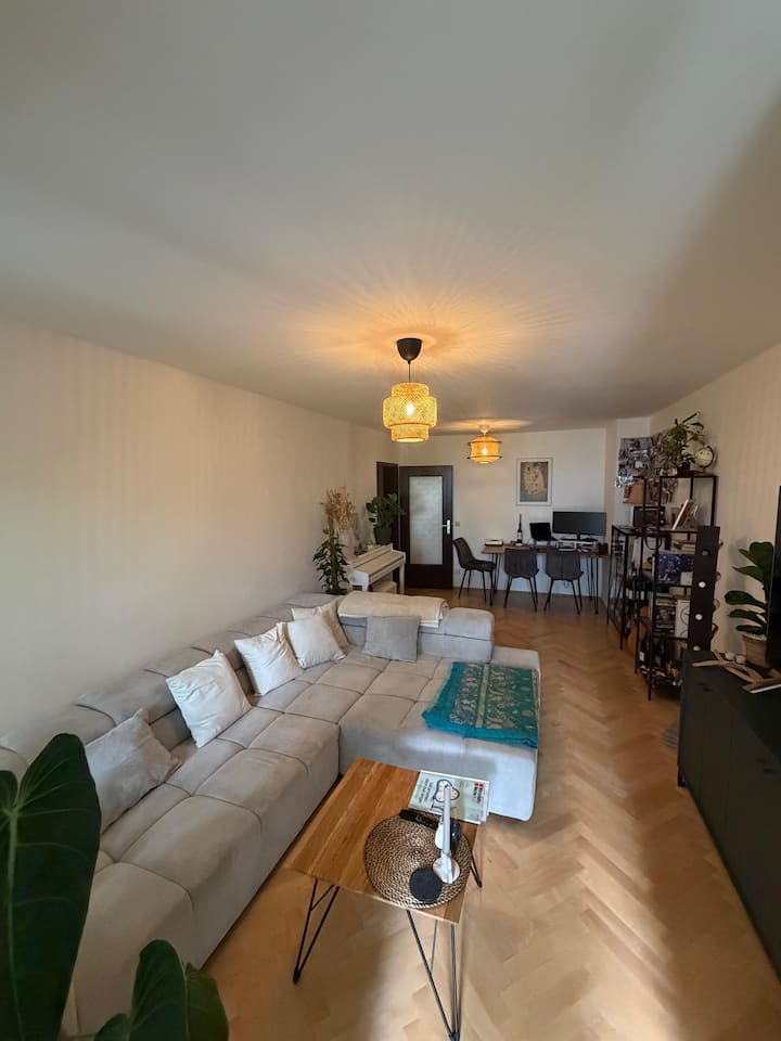 2-zimmerwohnung In Der Maxvorstadt Inkl. Garten - Karlsfeld