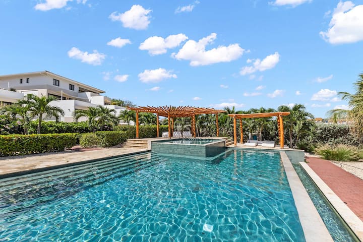 Casa Quince | Greenview - Sea View Retreat - Curaçao