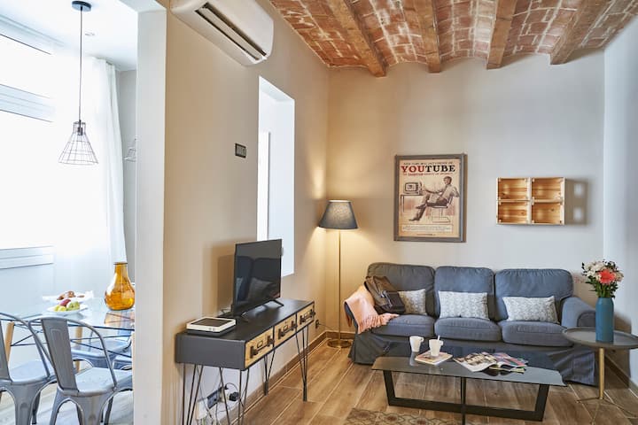 Ideal 2 Bedroom Apartment Close To Plaza España - L'Hospitalet de Llobregat