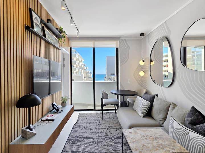 Stay, Relax & Explore Sea Point - Camps Bay