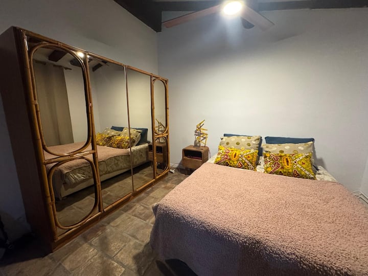 Logement Cosy Avec Terrasse Centre De Beaucaire - Camargue