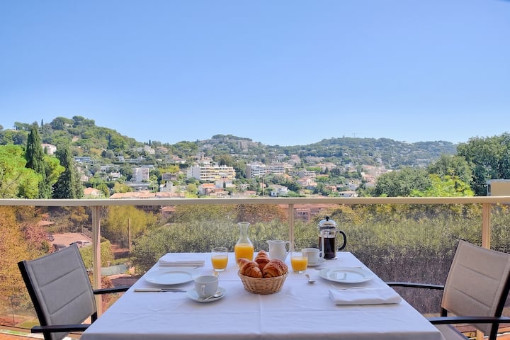 Charmant Avec Terrasse à 10 Min De Cannes - Le Cannet