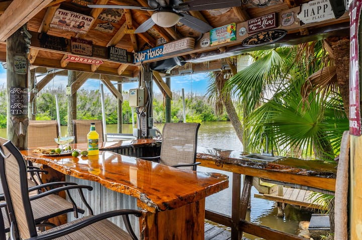 Tropical Riverfront Oasis W/ Patio, Bbq & Dock! - Melbourne, FL