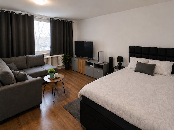 Moderne Wohnung Mit Parkplatz & Arbeitsplatz - Krefeld