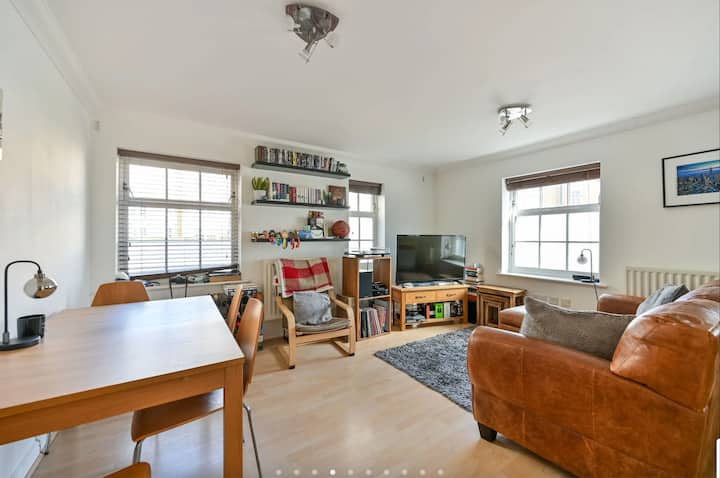 Stones Throw From Richmond And Twickenham Stadium! - Surbiton