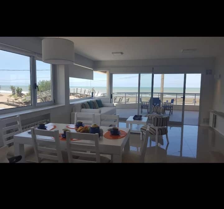 Departamento Sol Y Mar. Mabel
Es Con Seña. - Villa Gesell