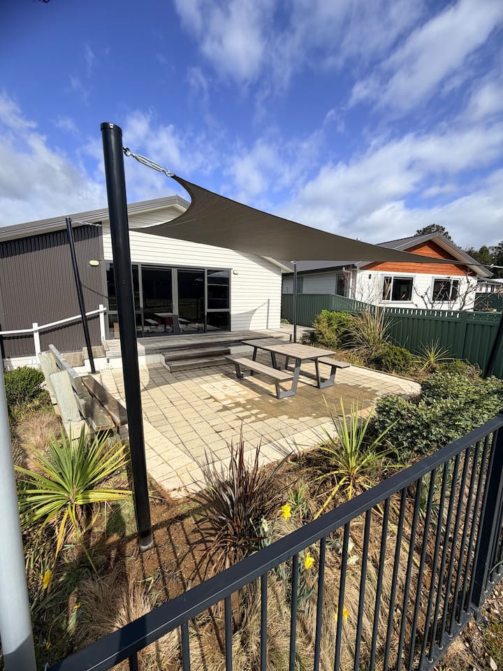 Te Wāhi Rangimārie (Place Of Peace & Tranquillity) - Fiordland