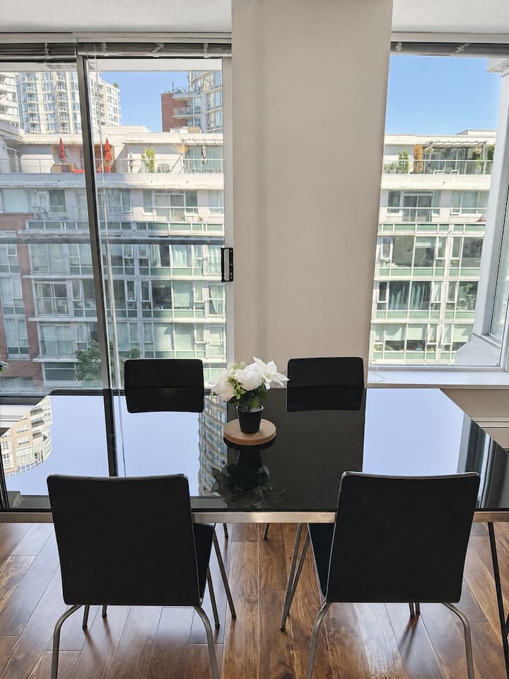 Fantastic Condo - Vancouver