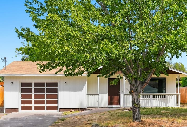 Park House - Modern, Convenient, Redmond Retreat - 雷德蒙