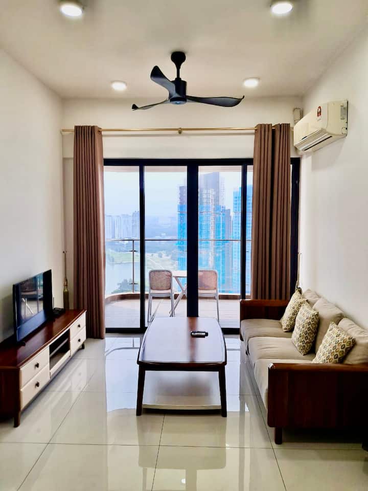 Beautiful 2br Sky Suite · 35th Floor@royal Strand - 조호르