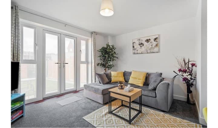 Dragoon Lodge Folkestone. 40% Off.
Free Parking - Folkestone