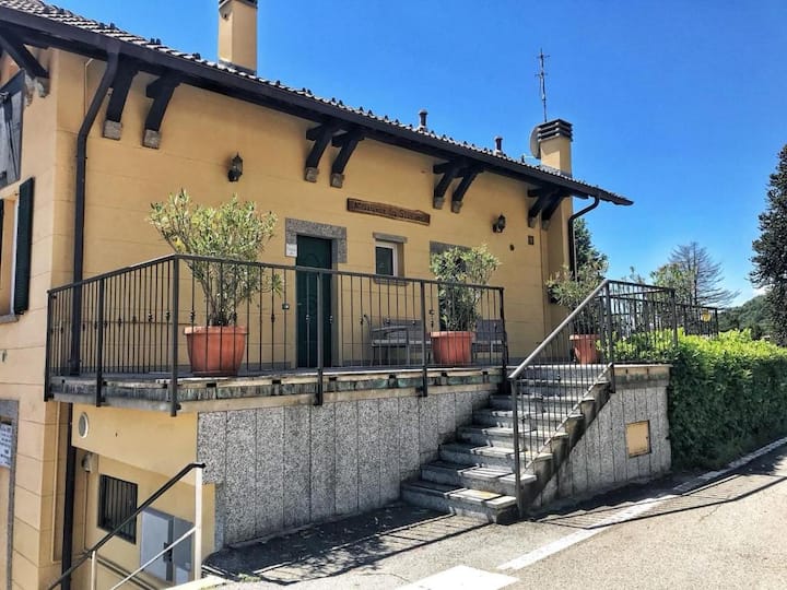 Affittacamere "La Stazione" - Appartamento Olivia - Premeno