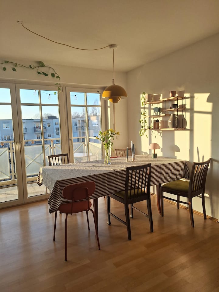 Cozy Flat + Balcony-10 Mins Walking To Oktoberfest - Munich