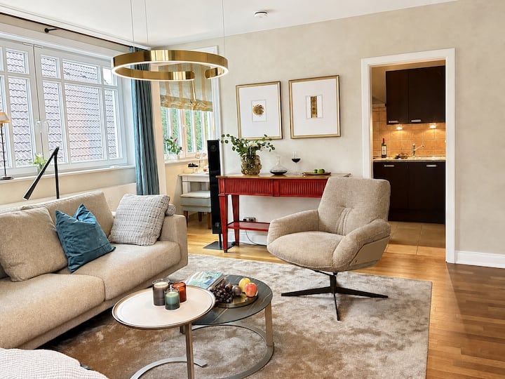 Business-apartment Mit Eigenem Büro, Ruhige Lage - Ahrensburg