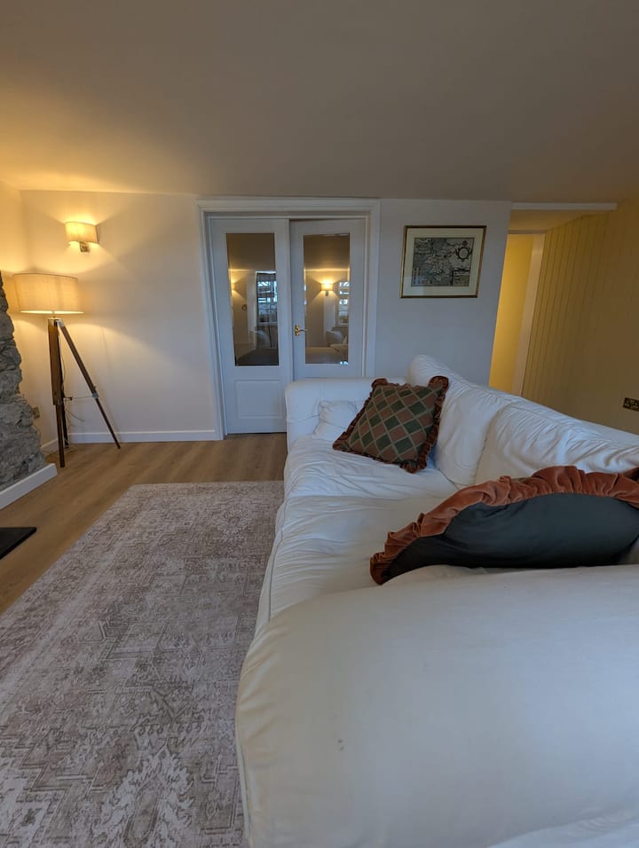 Seaside Retreat - Newly Renovated - Penryn