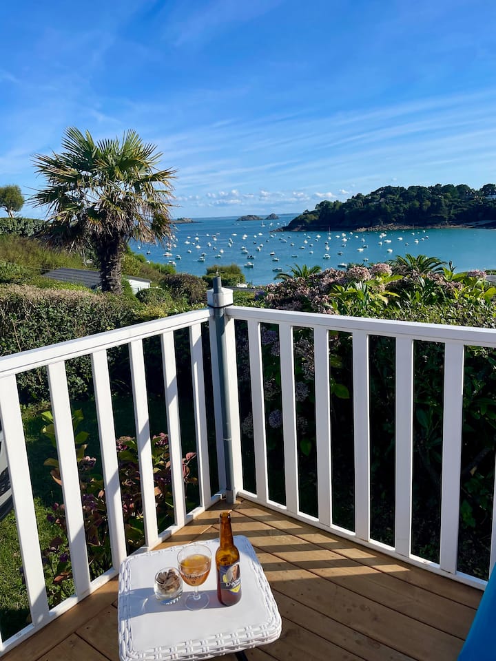 Cadre Idéal Pour Des Vacances à La Mer. - Cancale