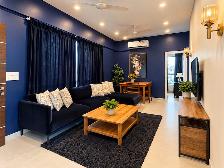 3 Bhk Off Linking Road Bandra West - Mumbai