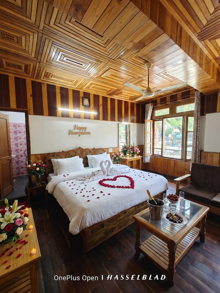 Mountain Orchid Is A Charming Bed And Breakfast - Manali