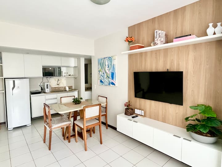 Quarto E Sala Novo/completo: Espaço E Localização - Salvador