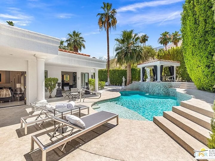 Entertainers Home In The Heart Of Palm Springs - Palm Springs, CA