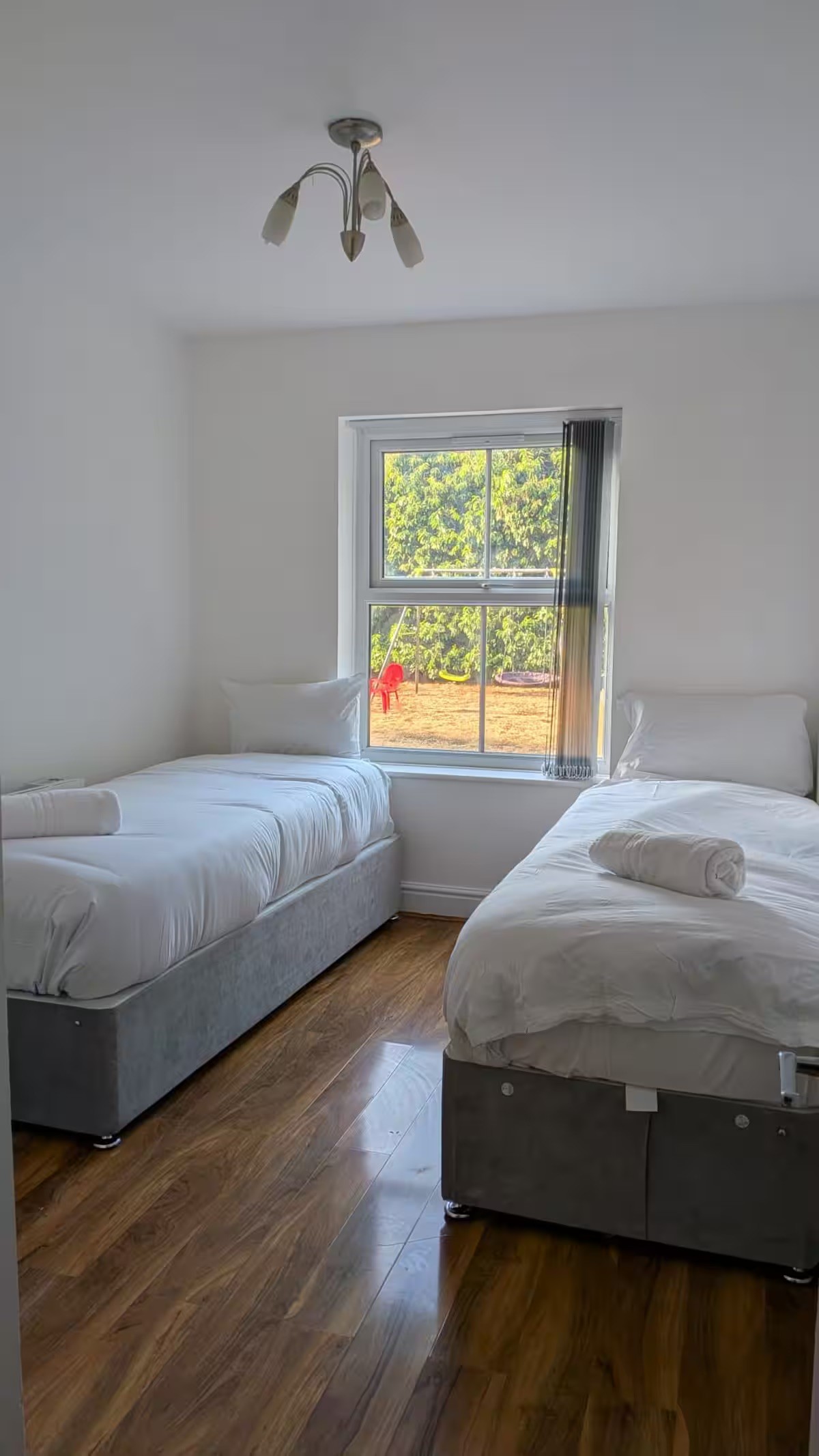 House Sleeps 5 With Parking And Garden - Hounslow