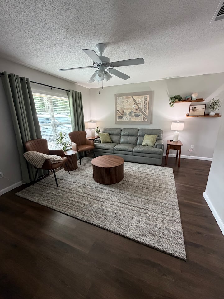 Cozy 3 Bedroom | Near Gemini Springs - Orange City, FL