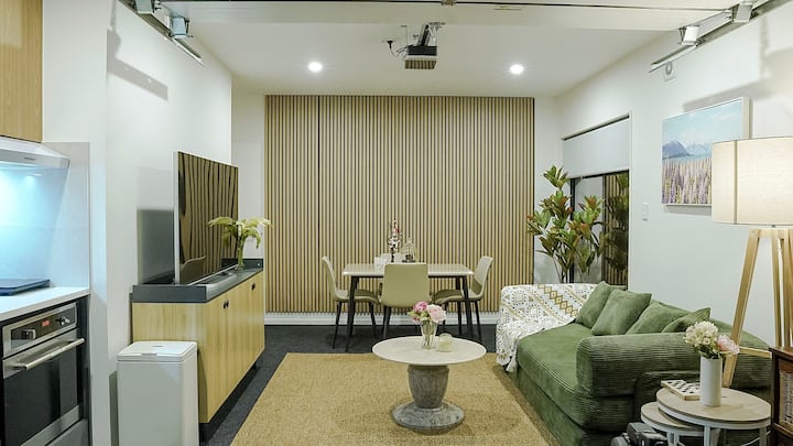 Modern Ground-floor Suite|private Entry & Espresso - Waiheke Island