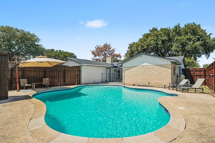 Cozy Garland Getaway - Garland, TX
